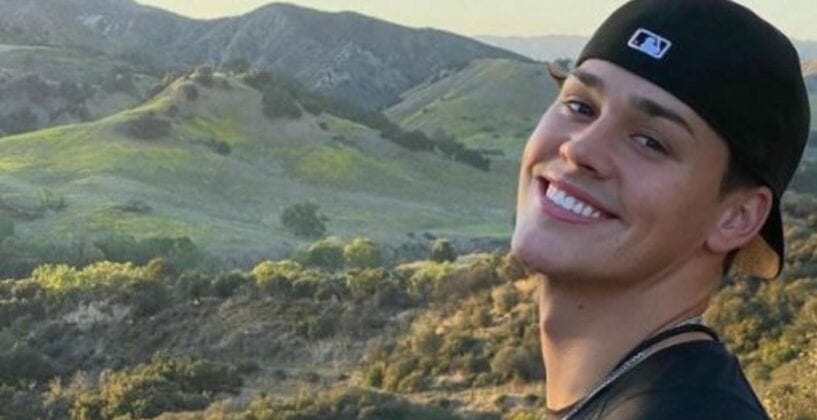 Chi è Noah Beck: età, altezza, fisico, fidanzata e Instagram