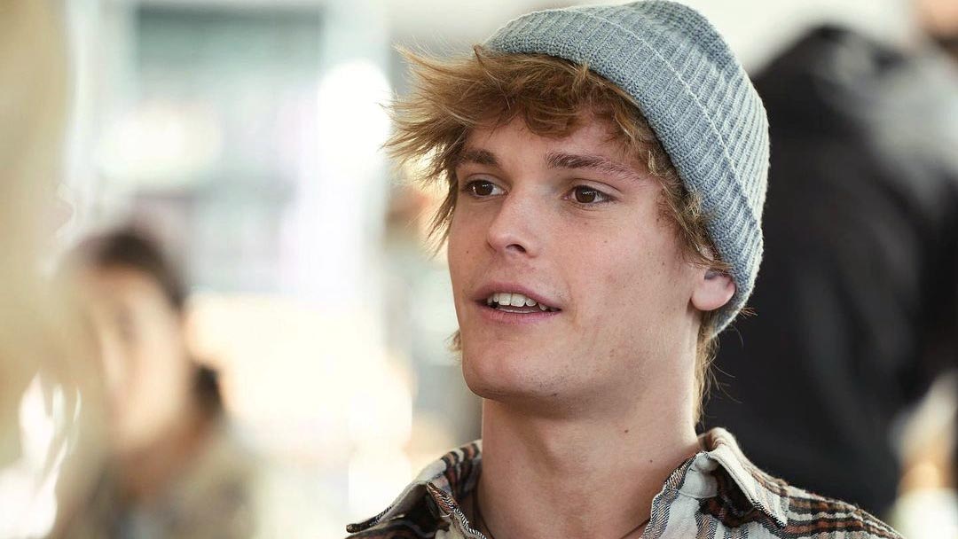 Chi è George Ferrier, TJ in Uno di noi sta mentendo