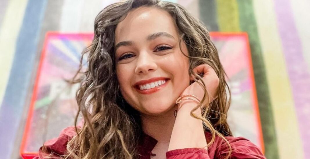 Chi è Mary Mouser, Sam in Cobra Kai: età, Instagram e film