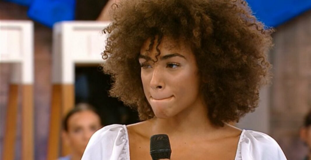 Chi è Megan Ria di Amici 22: età, altezza e Instagram