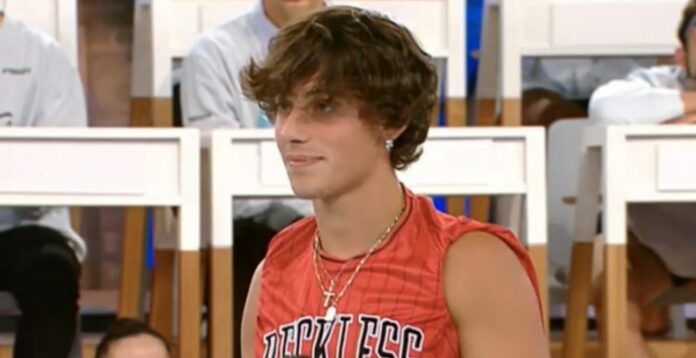 Chi è Samuele Segreto di Amici 22: età, altezza e Instagram