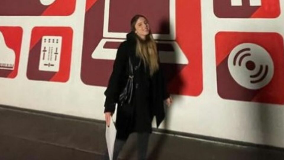 Chi è Angelina Mango di Amici 22: età, canzoni e Instagram