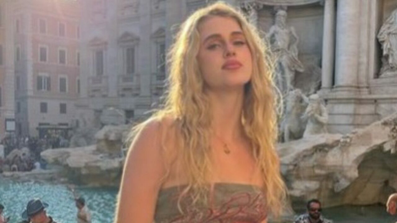 Chi è Isobel Fetiye Kinnear di Amici 22: età e Instagram