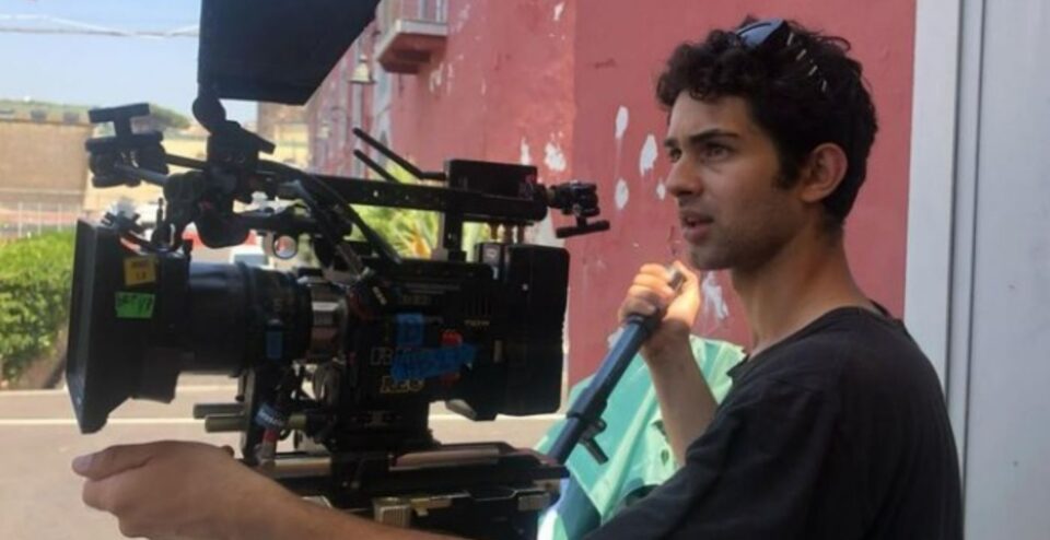 Chi è Massimiliano Caiazzo, Carmine in Mare Fuori: età e film Chi è Massimiliano Caiazzo, Carmine in Mare Fuori: età e film