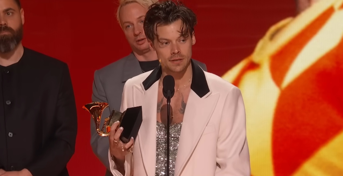 I One Direction festeggiano Harry Styles per i Grammy vinti