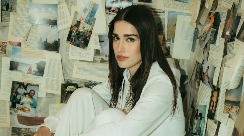 Clara Soccini annuncia il nuovo singolo Cicatrice