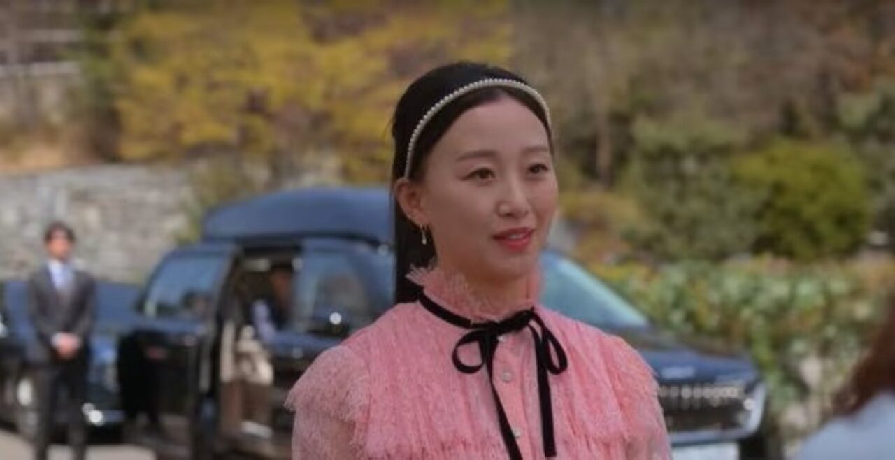 YURI HAN attrice Xo Kitty: nome, età, altezza e Instagram