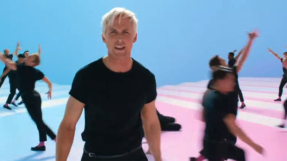 Barbie: dove comprare la felpa di Ken "I am Kenough"