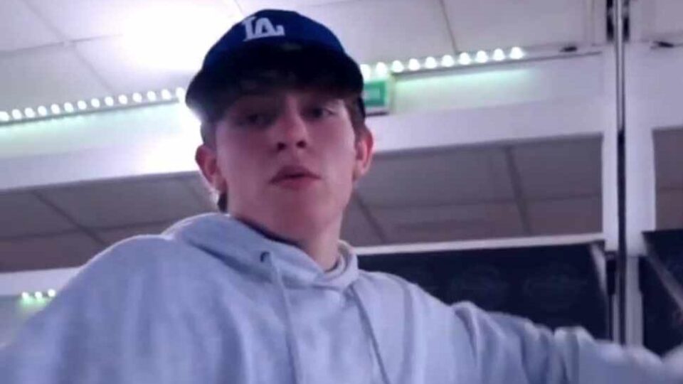 Chi è Simone Galluzzo di Amici 23: età, altezza e Instagram