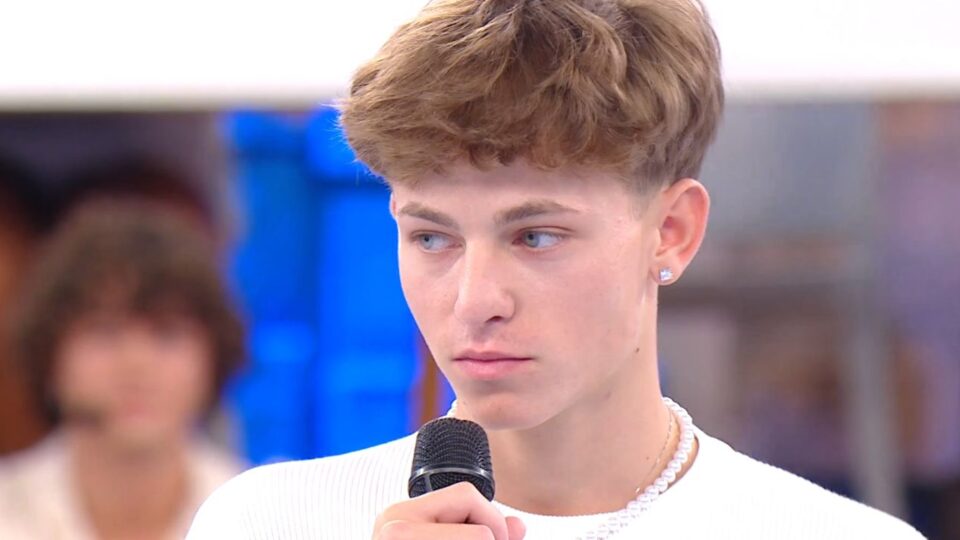 Chi è Simone Galluzzo di Amici 23: età, altezza e Instagram