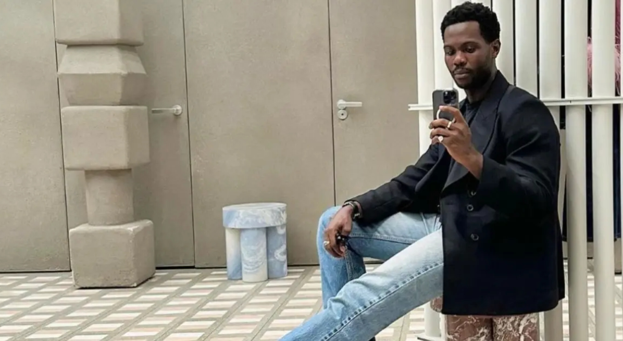 Chi è Lord John Stirling di Bridgerton 3: tutto sull'attore Victor Alli