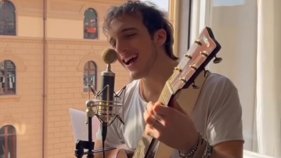 Chi è Ilan Muccino di Amici 24: età, canzoni, Instagram e padre