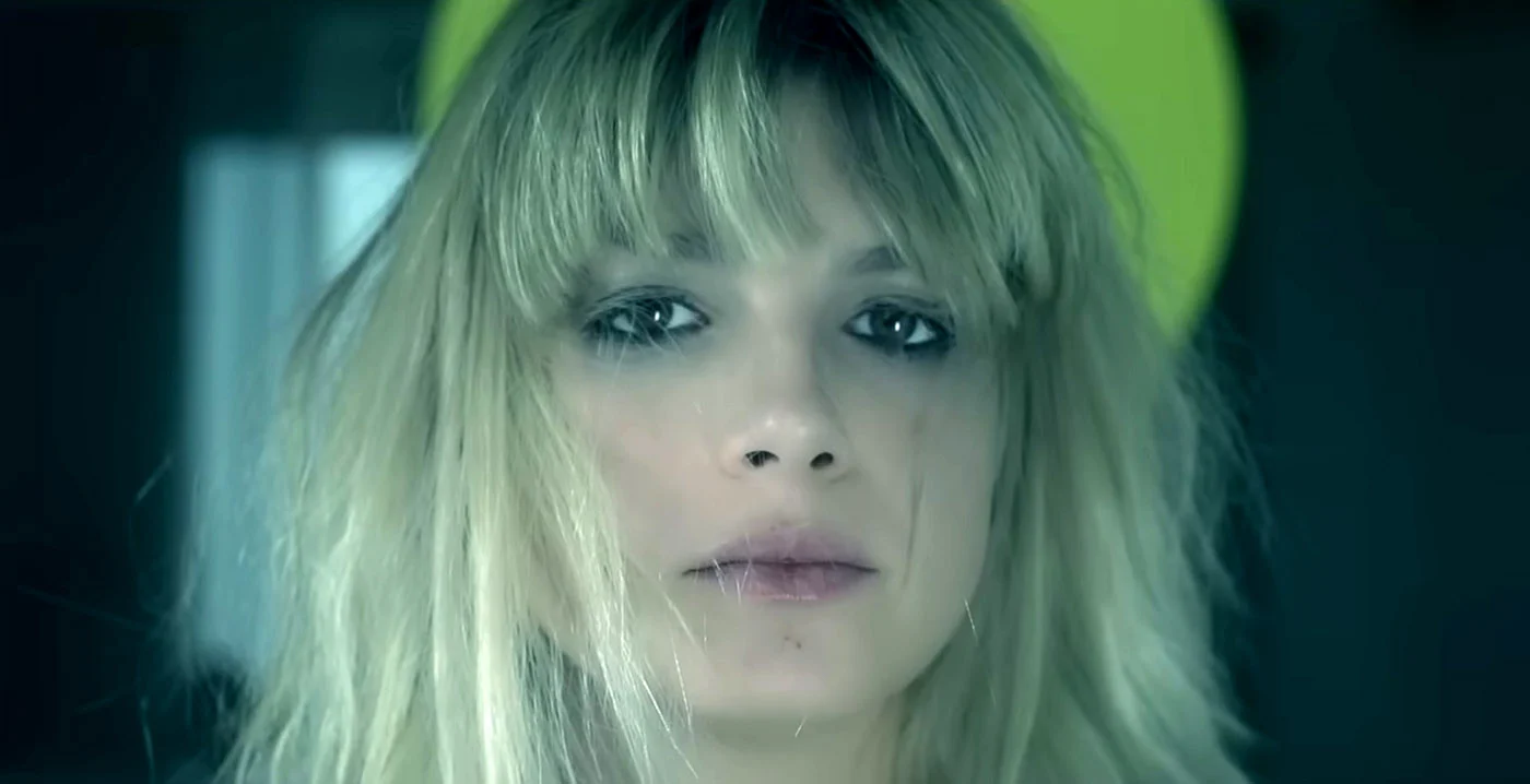 Emma corregge i fan che sbagliano L’amore non mi basta